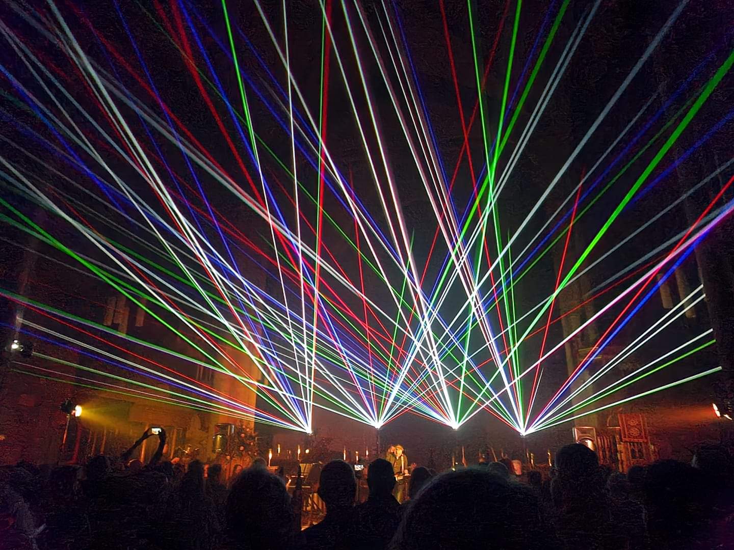Extras – Laser Show – Untold